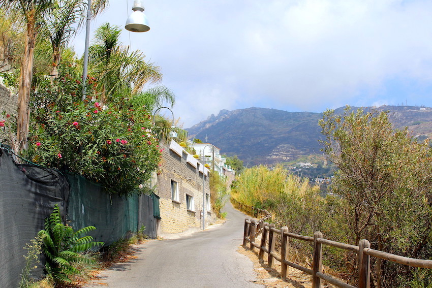 Panza auf Ischia - Ein kleiner & ruhiger Ort abseits des Tourismus ...