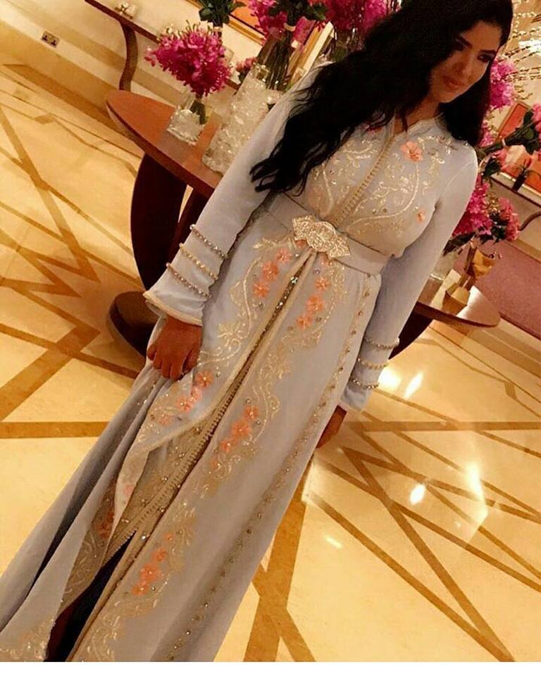 Caftan 2018 Robes Sur Mesure - Magasin Paris Fes - Caftan Marocain ...