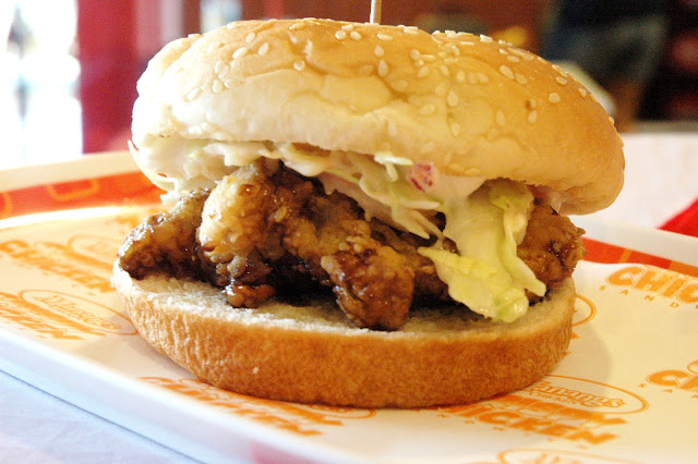 DUDE FOR FOOD: Manang's Chicken: Bringing Home Cooking to Fast Food