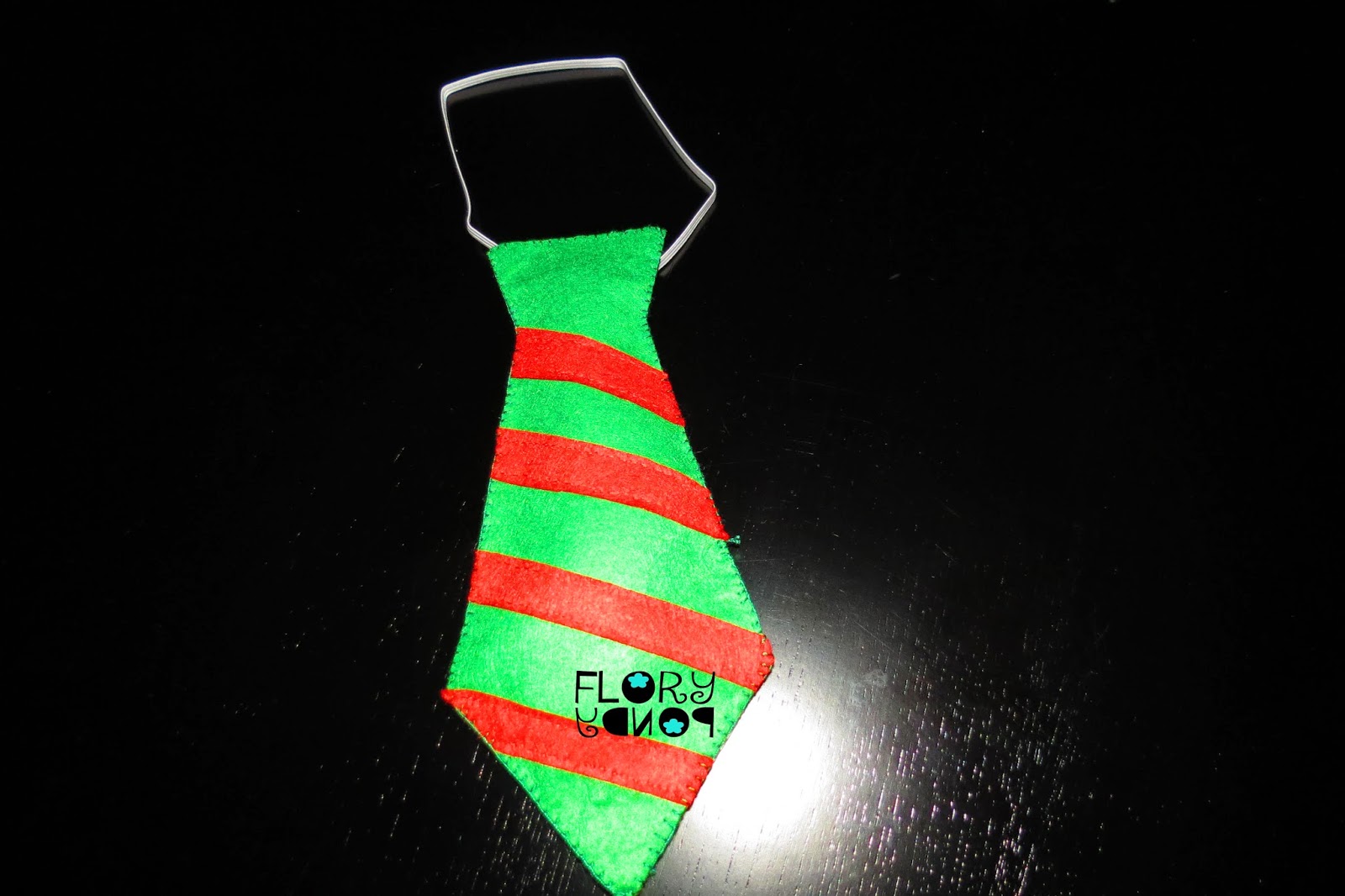 El taller de Flory Pondy: como hacer corbata para disfraz