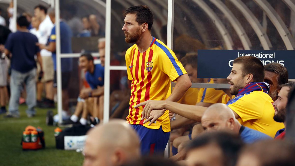 New FC Barcelona 17-18 Home Kit + Numbers - On-Pitch Debut - Footy ...