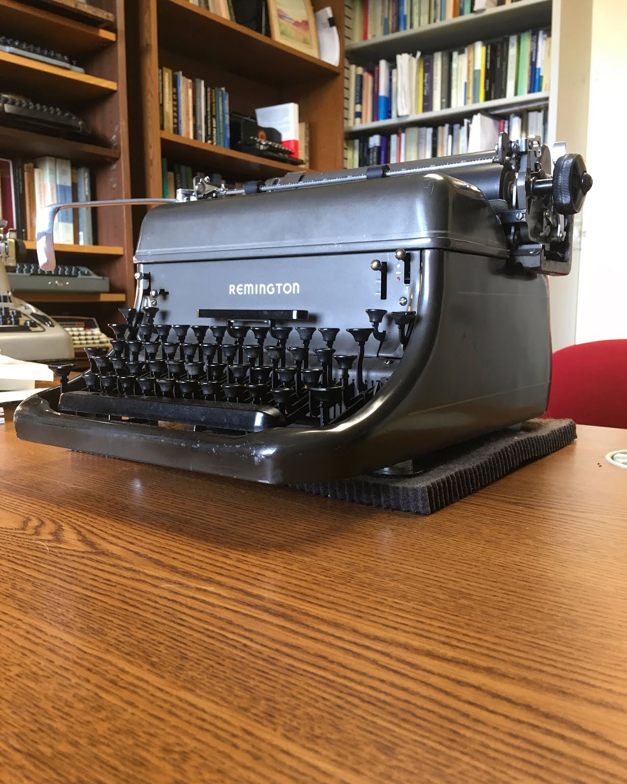 Summer escape/ /THE TYPEWRITER REVOLUTION