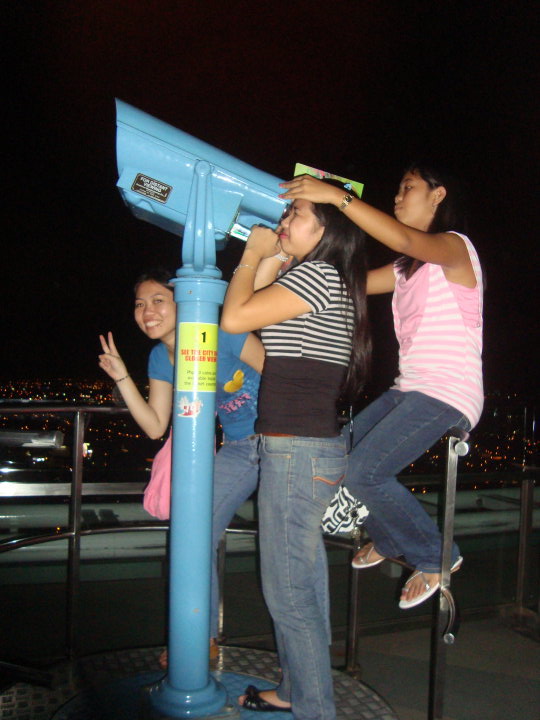 The Thrifty Wanderer: EDGE COASTER at Cebu Crown Regency Hotel