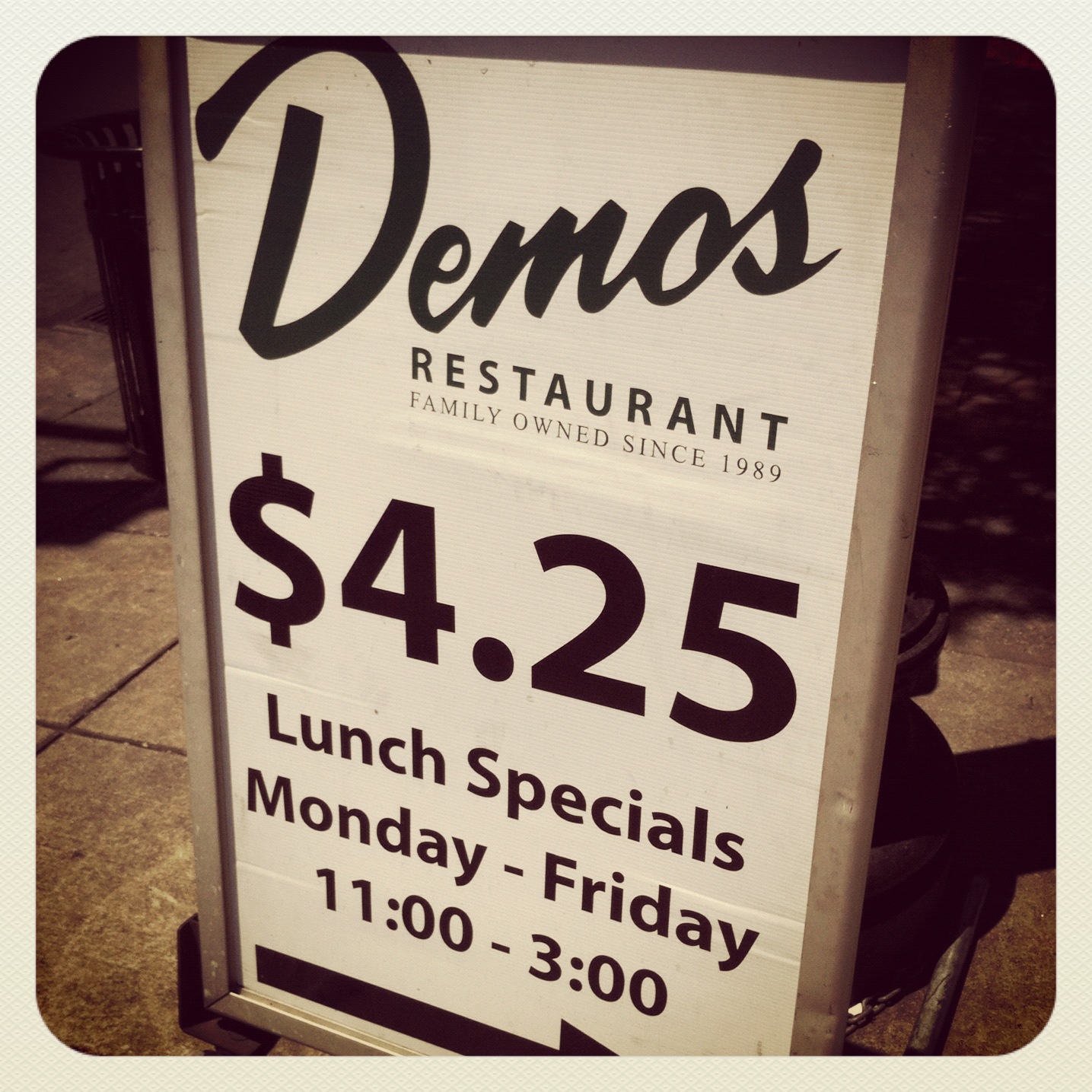 Fork and Knife School: Demos' Steak and Spaghetti House