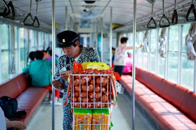 Ask a Korean!: Eating on a Train