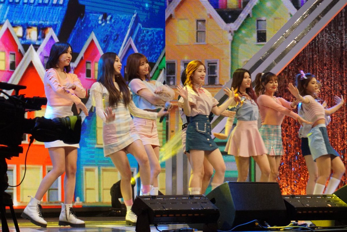 Joe's Twice Photo Blog: 170310 KCTA SHOW. TWICE photos (110 pictures)