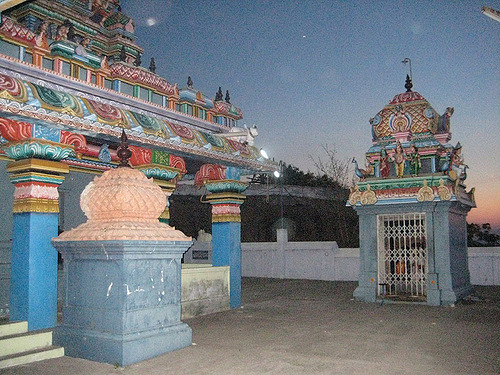 Tamilnadu Tourism: Thirumanicherai Udayar Temple, Periyamalai, Injimedu ...