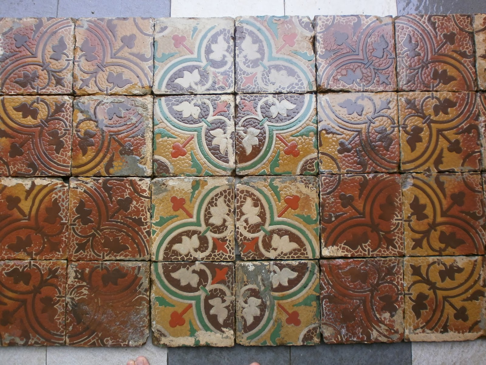 Antikpisan: Tegel / Ubin Timbul Motif Art Nouveau ( SOLD OUT / TERJUAL )