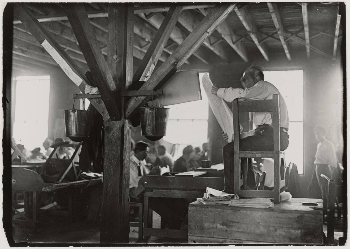 Readers Played Important Role in Cigar Factories: Rare Photos of ...