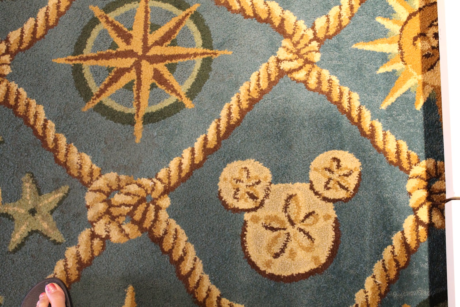 General Splendour : Design inspiration from Walt Disney World decor....