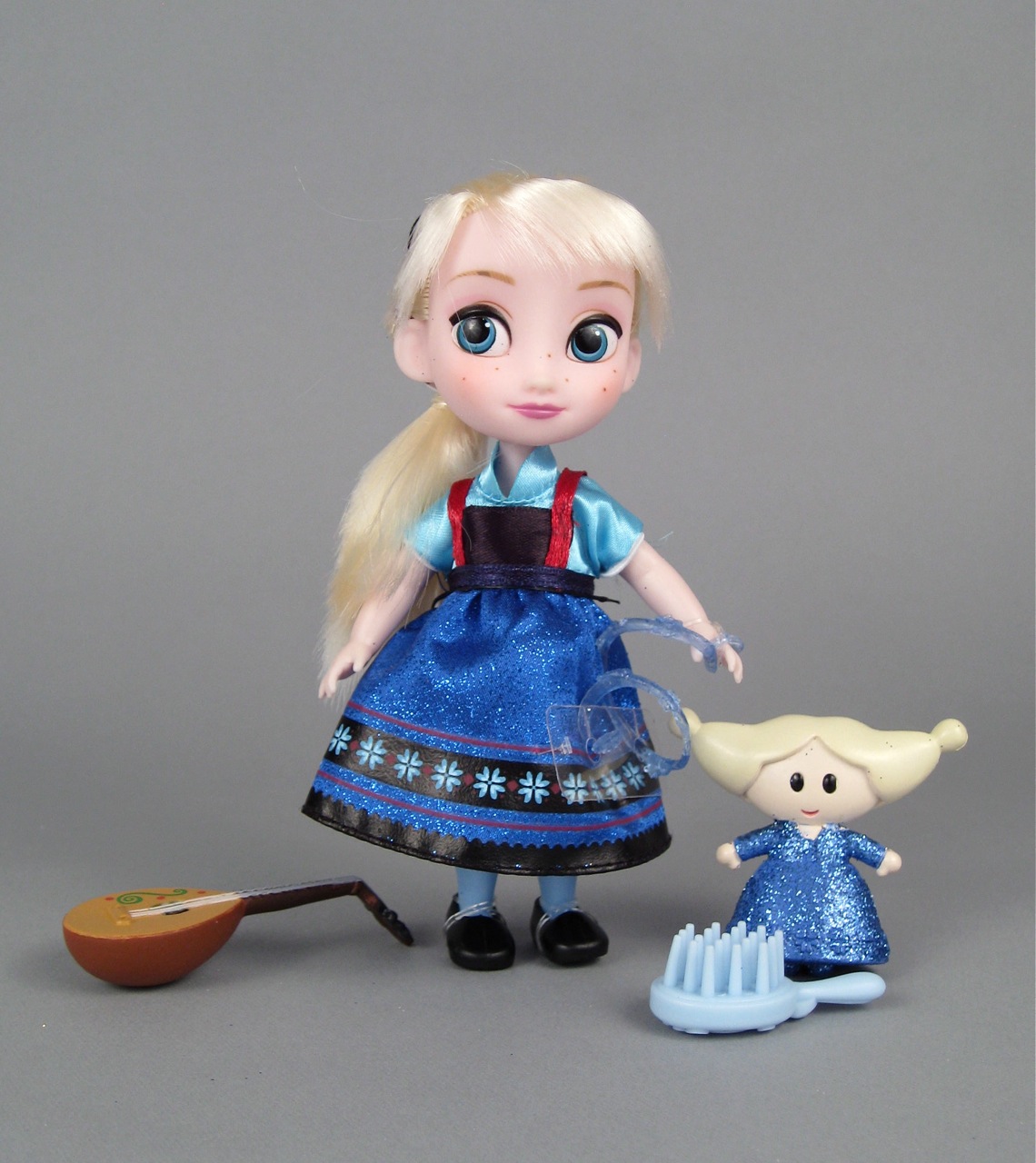 The Animators' Mini Elsa Playset from The Disney Store | The Toy Box ...