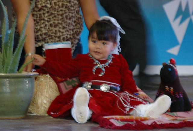 White Wolf : Heartwarming Photos Show Navajo Children Keeping Cultural ...
