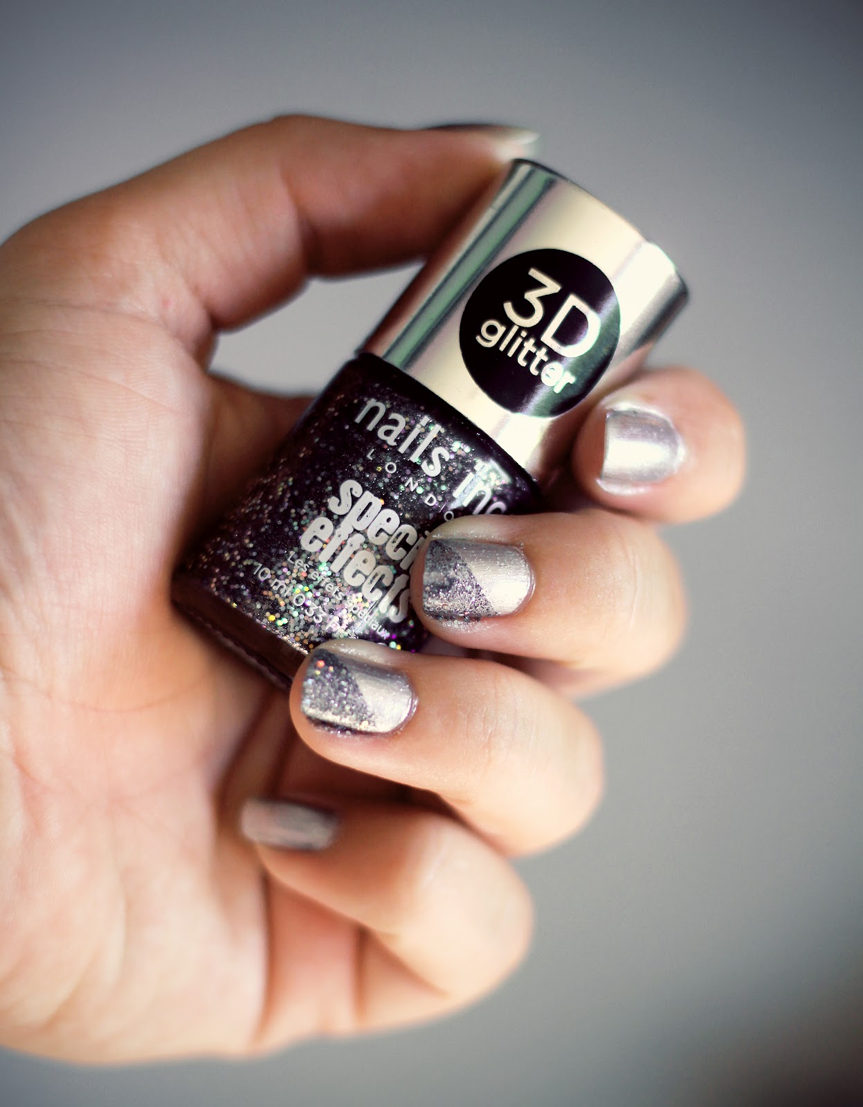 Ride-Or-DIY: Rock On Concert Nails