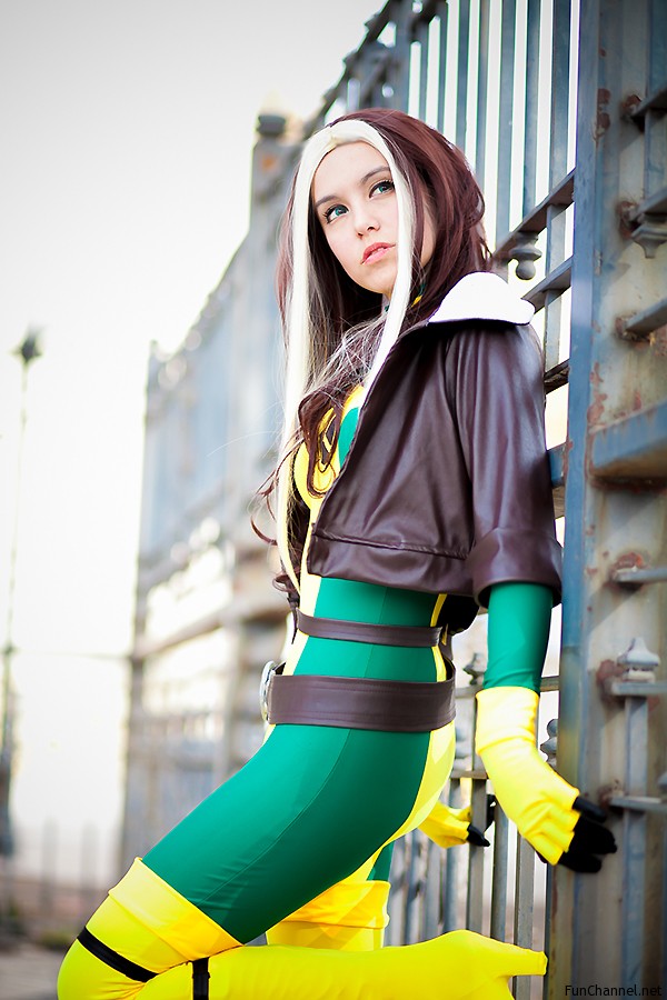 COMIC BOOK FAN AND LOVER: COSPLAYS # 019: ROGUE