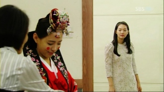 Mengenal Pakaian Tradisional Korea