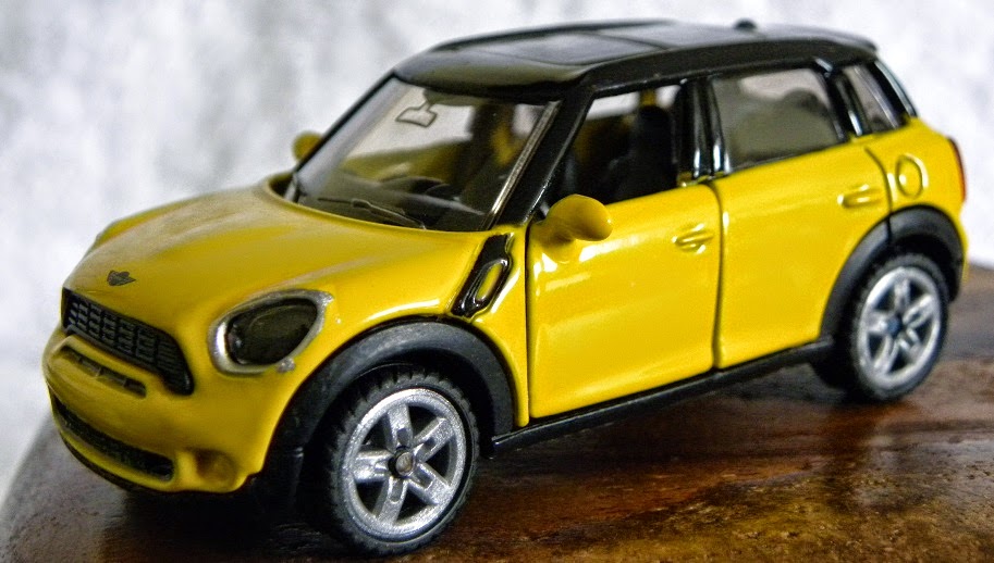 ModelMadnessUK: SIKU - Mini Countryman Cooper S