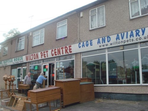 Wilton Pet centre