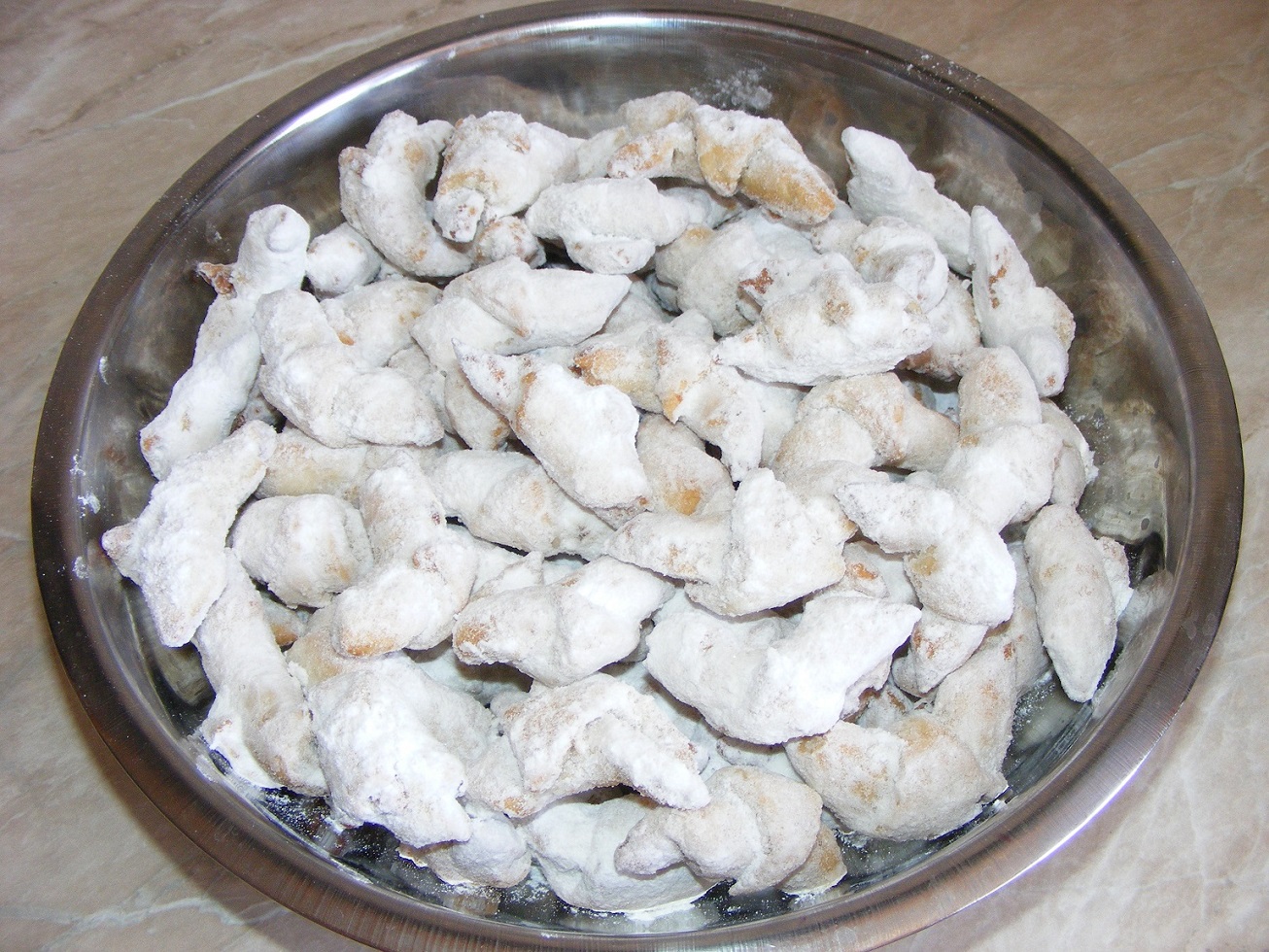 Cornulete de post cu nuca | Preparatedevis.ro