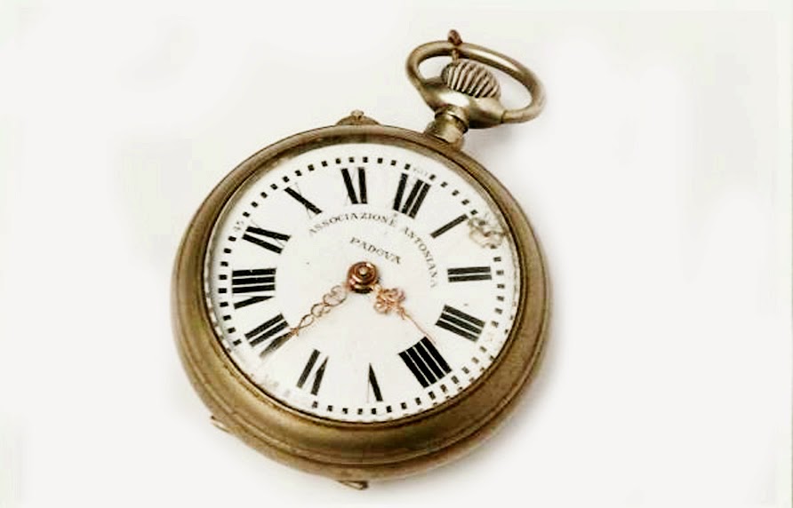 Folhetim Cultural: Relógios de diversos tipos, tamanhos e épocas ...