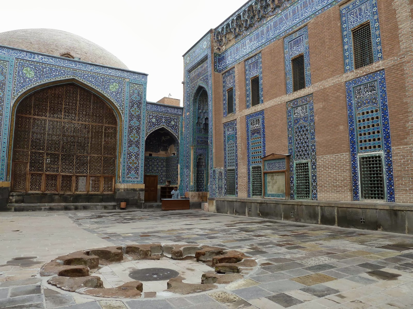 My journey on the Silk Road: Blue-and-white in Ardabil - Beautiful Iran 9