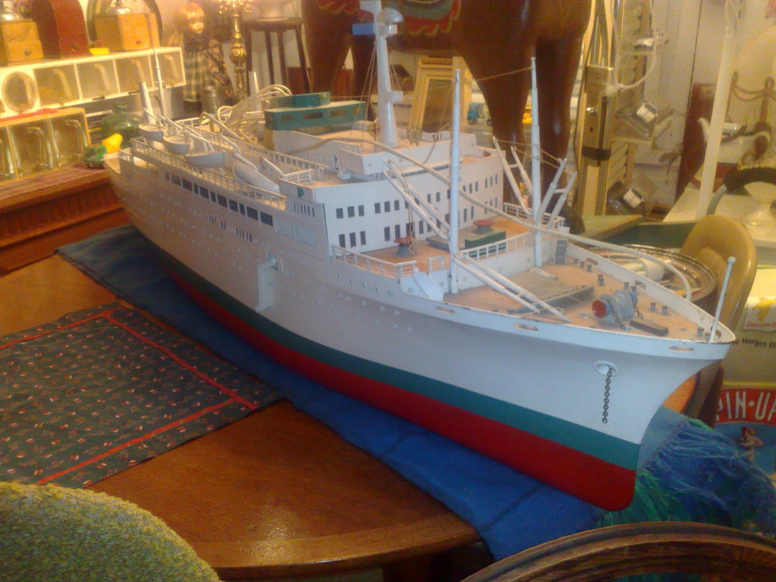 TOM's TECH TOYS: BOAT MODELS