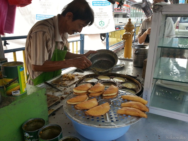 Being Hildaladida: Famous Penang Apong Guan @ Jalan Burmah
