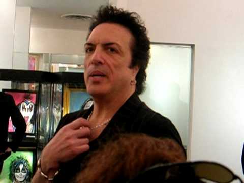 KISS LA BANDA MÀS CALIENTE DEL MUNDO: PAUL STANLEY EN "THE HUMAN FACTOR ...