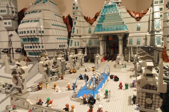VERY FUNNY: MAN Builds Impressive 250,000 LEGO-Brick MEGA-STRUCTURE