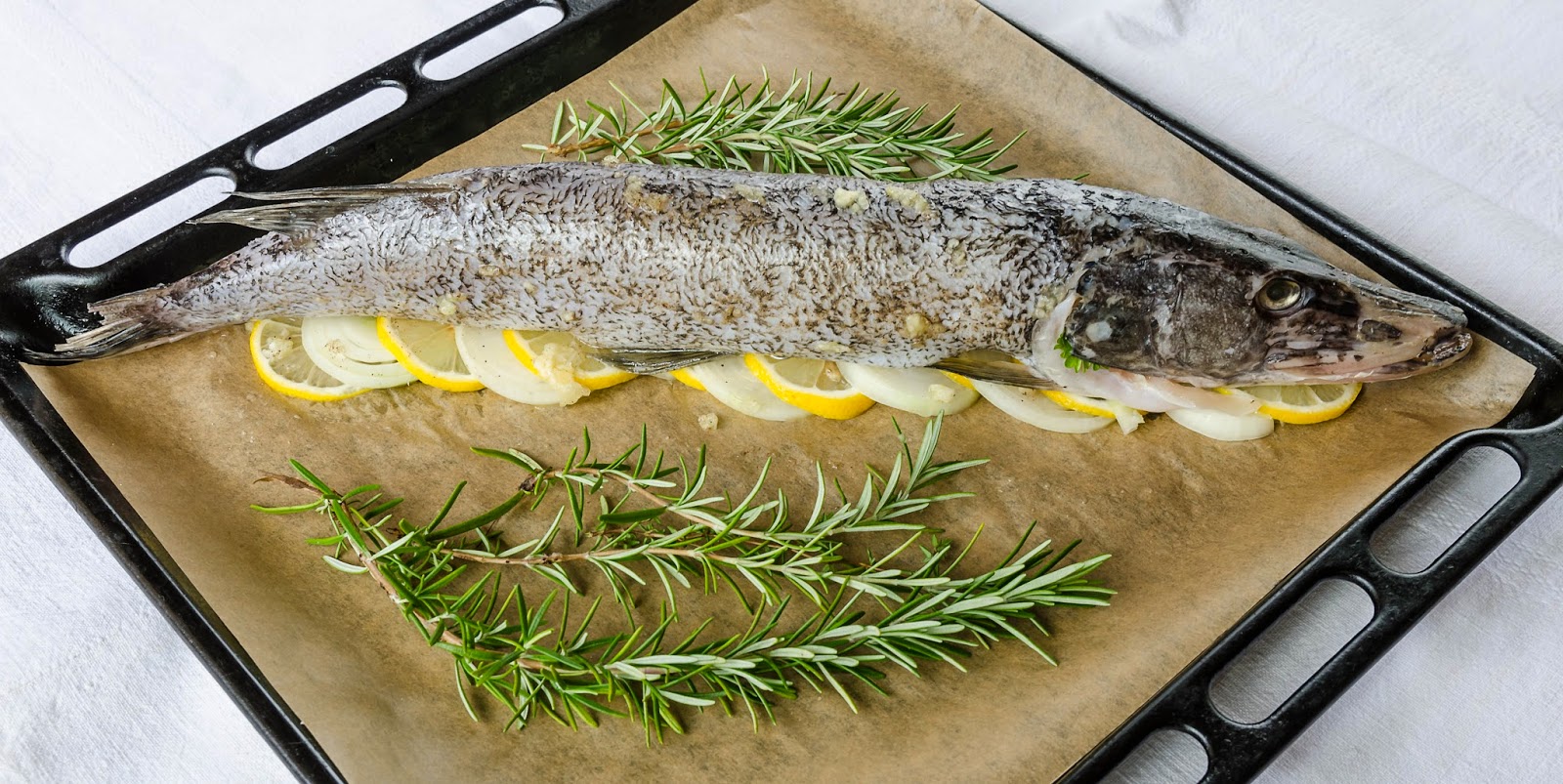 Ízvarázs: Egészben sült csuka