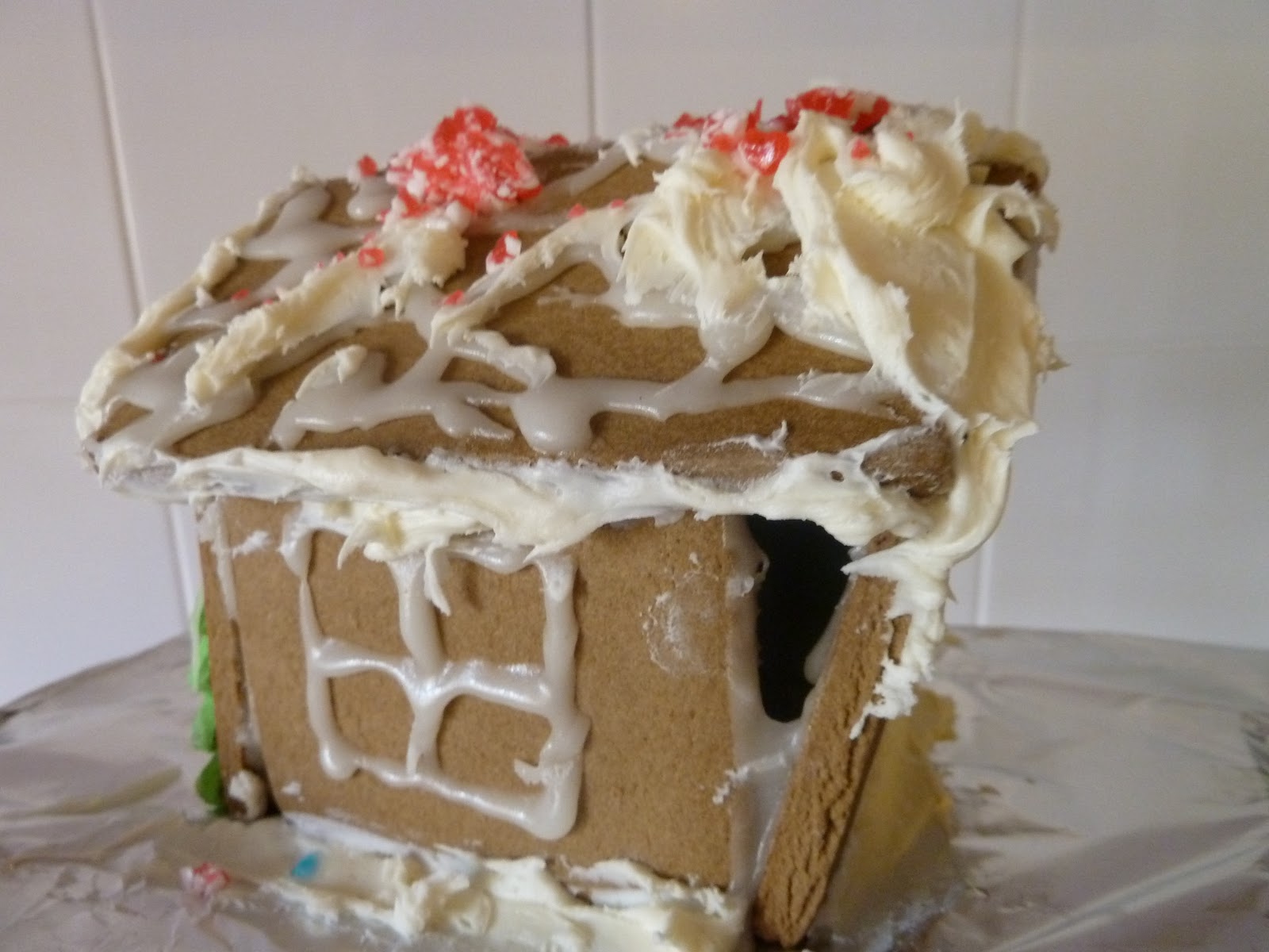 Amazing and completely edible gingerbread cathedral at a bake shop ...