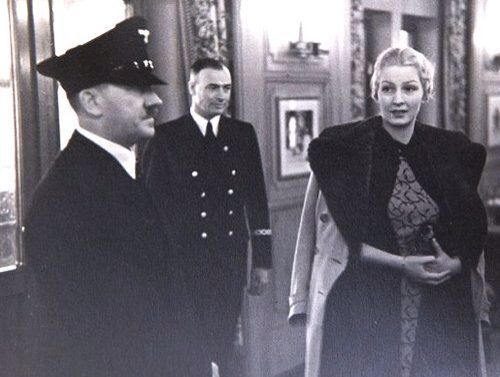 World War II in Pictures: Happy Hitler Pictures