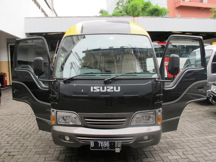 Microbus ISUZU ELF Karoseri ADI PUTRO - DEALER ISUZU CIKARANG BEKASI | SHOWROOM MOBIL ISUZU