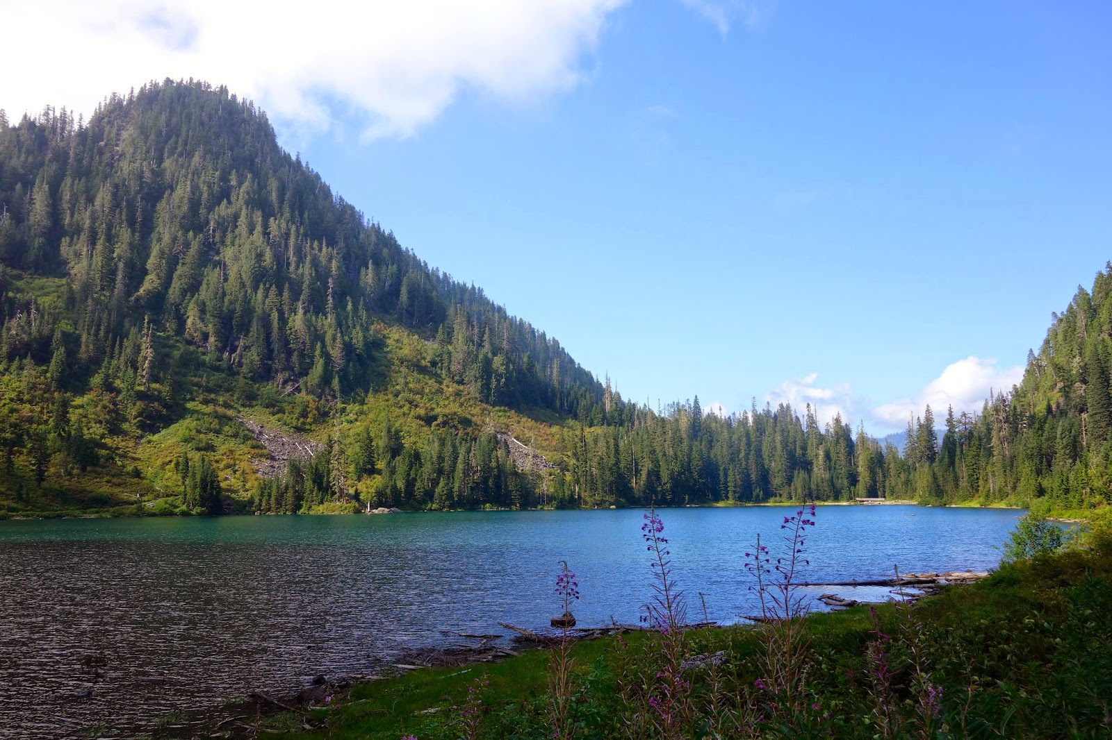 Hiking The Great Northwest: Lake Twentytwo