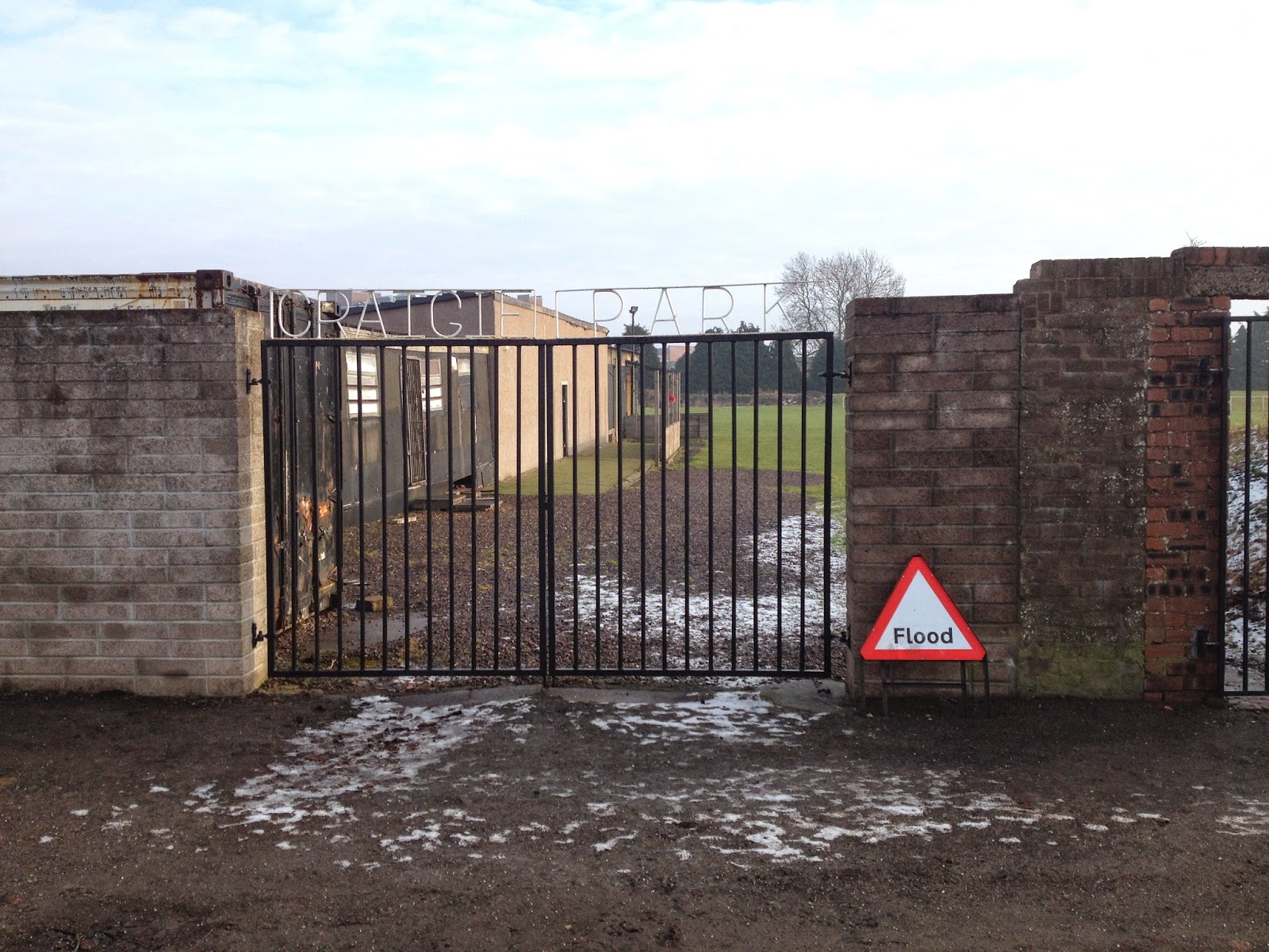 Hopping all over the World Two: East Craigie (Scotland)