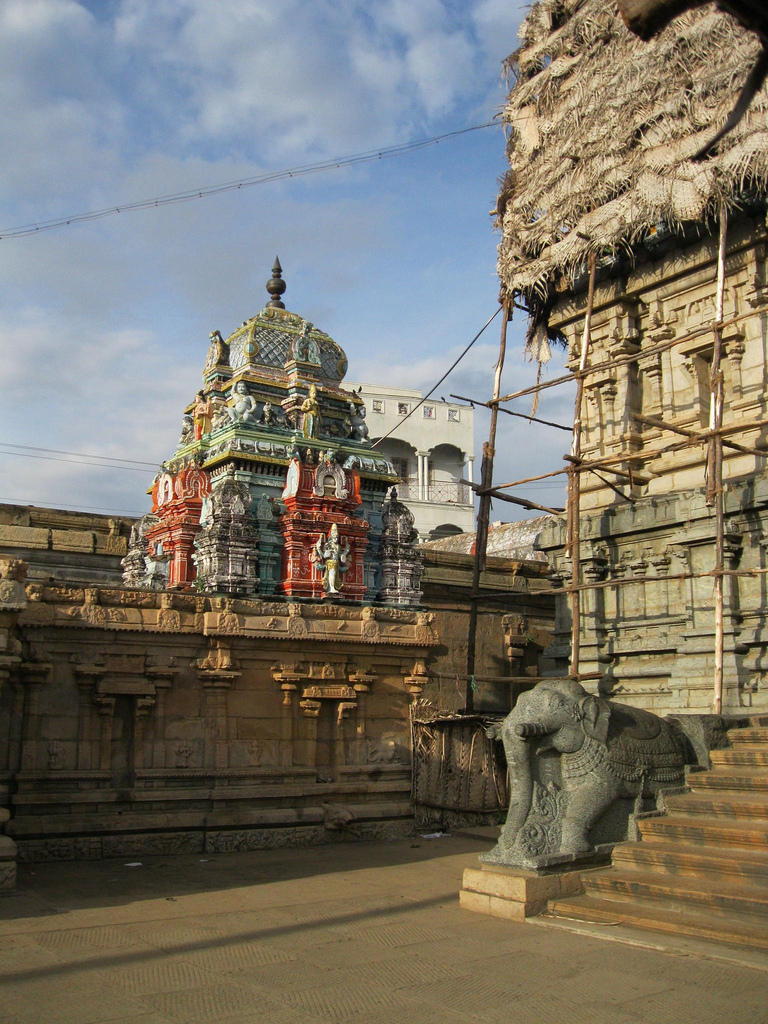 Tamilnadu Tourism: Kailasanathar Temple, Tharamangalam, Salem