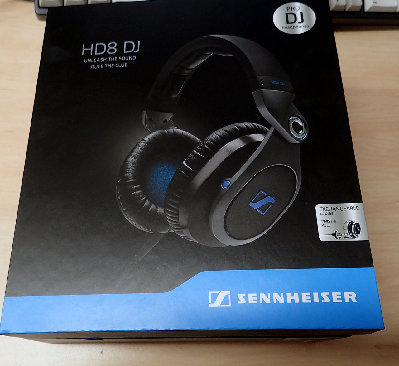 Sandal Audio: ゼンハイザー HD8 DJ ヘッドホンのレビュー