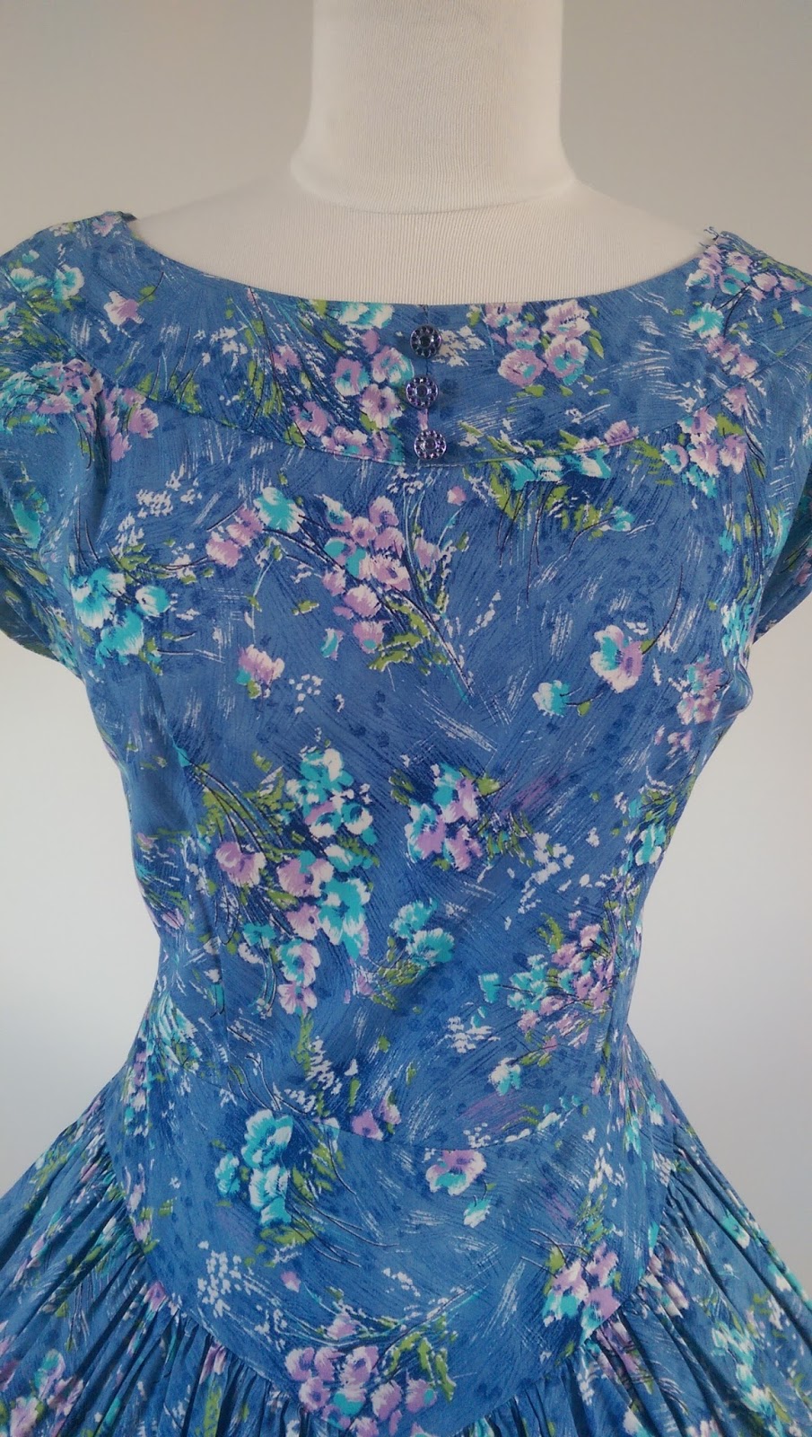 Dirty Fabulous: 5 of the prettiest vintage summer dresses!