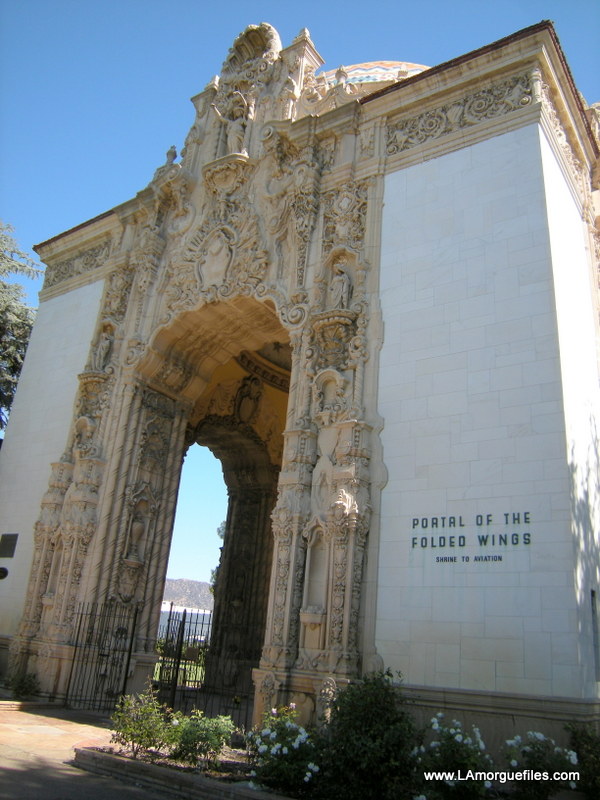 Los Angeles Morgue Files: Aviator Walter Brookins 1953 Valhalla Cemetery