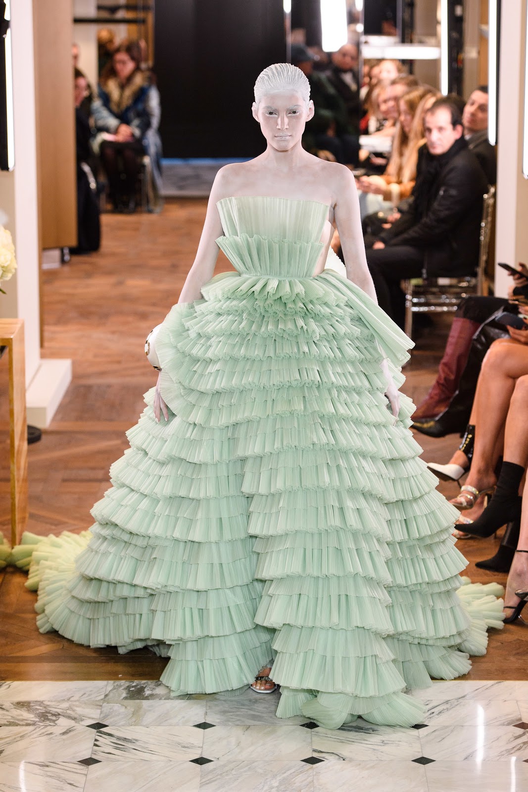 Balmain Spring 2019 Couture Collection Paris Fashion Week | Cool Chic ...