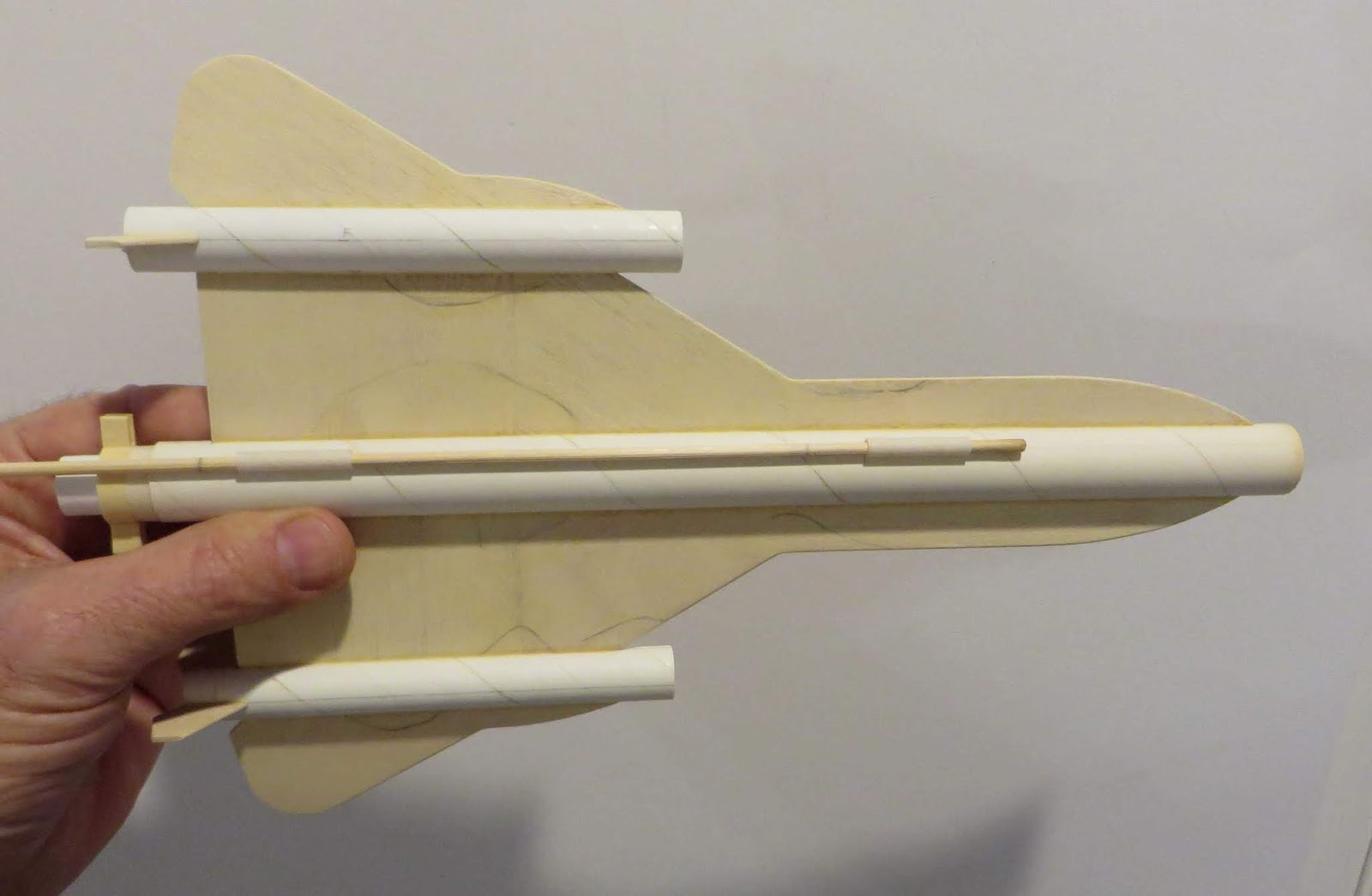 Model Rocket Building: Apogee SR-72 Darkbird Build Part 4, Small Fins ...