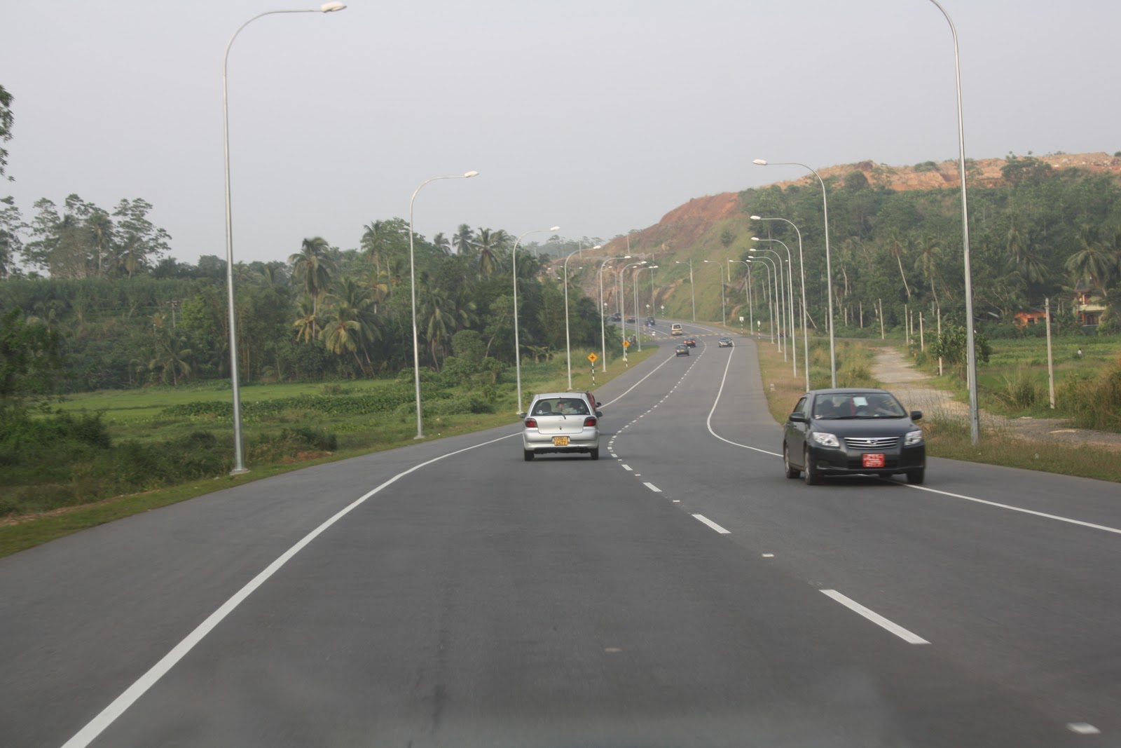 Ajay from Bombay: Notes from Sri Lanka:- Colombo-Matara Expressway