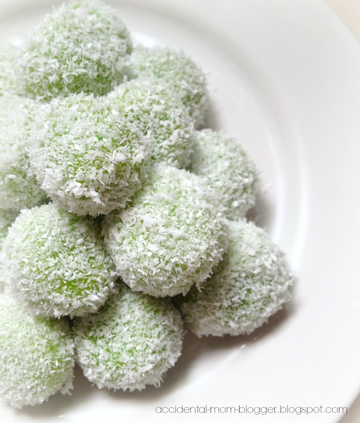 [Recipe] Ondeh Ondeh |ABSOLUTELY Ade by The Accidental Mom Blogger