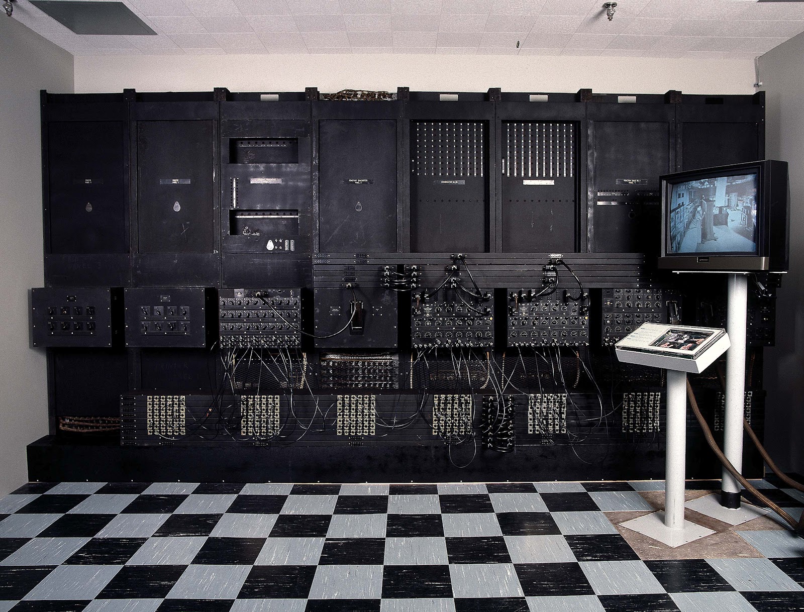 1º EVALUACIÓN INFORMÁTICA: 2- La primera generación de ordenadores ...