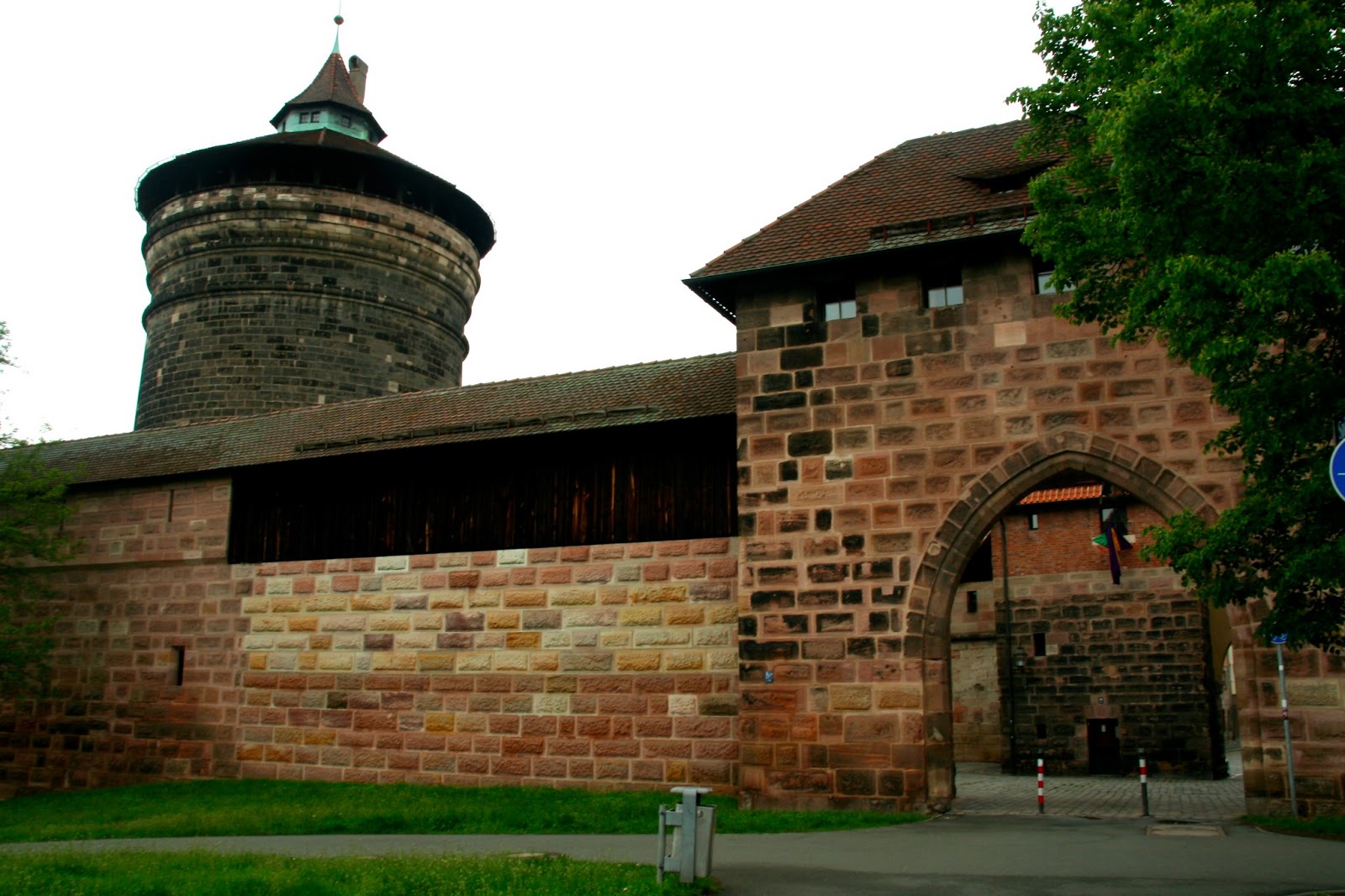 Imagine Create Produce: Nuremberg: A Walled City