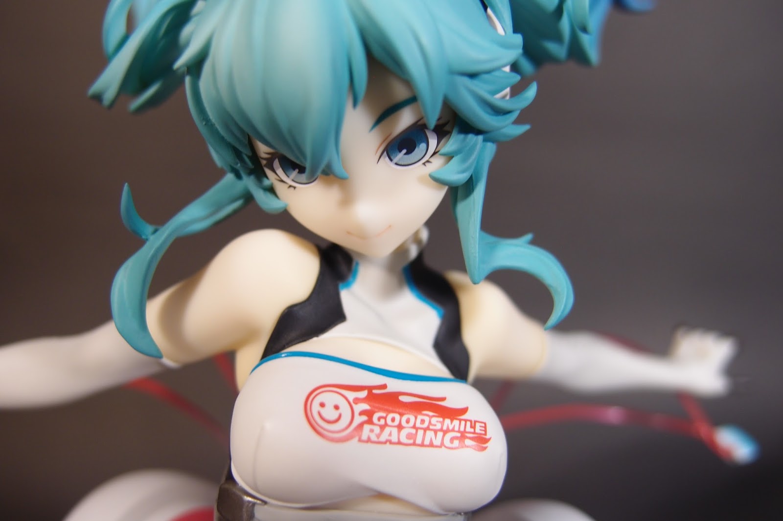 DAIVAN: [PVC 模型] 賽車初音 GSC レーシングミク 2014 Ver. 1/8 PVC