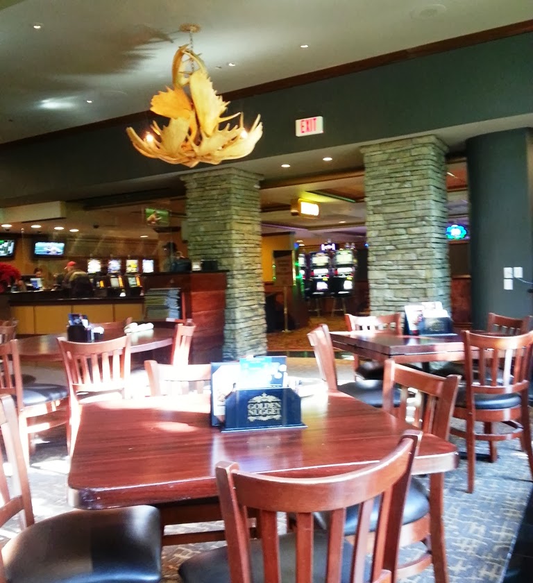 Laughlin Buzz: Grabbing a Light Lunch at ClaimJumper?!