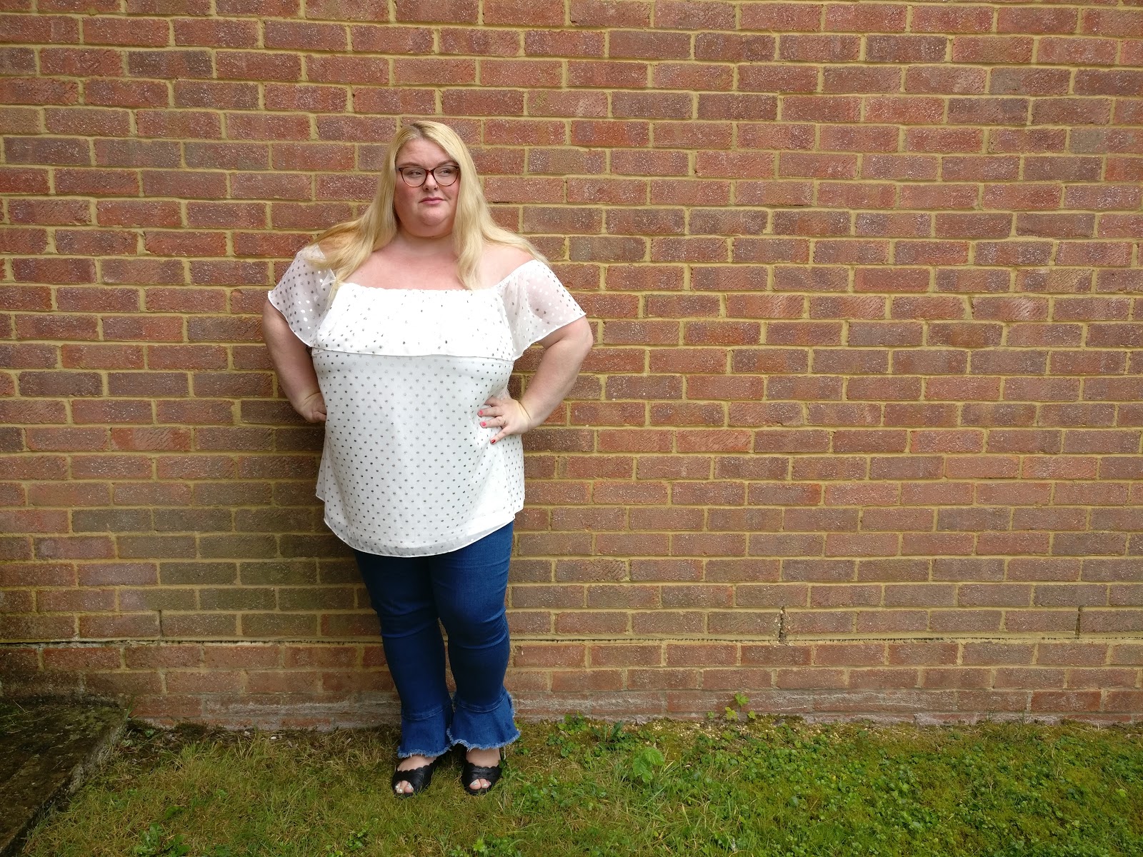 Outfit August- Day 5 - Mookie's Life