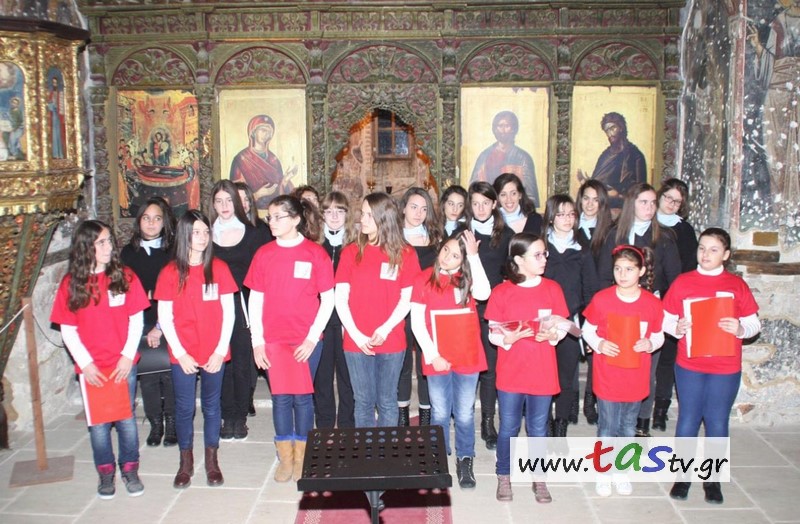 ΕΔΕΣΣΑ: ΧΡΙΣΤΟΥΓΕΝΝΙΑΤΙΚΗ ΕΚΔΗΛΩΣΗ ΣΤΗΝ ΠΑΛΙΑ ΜΗΤΡΟΠΟΛΗ (VIDEO PHOTOS ...