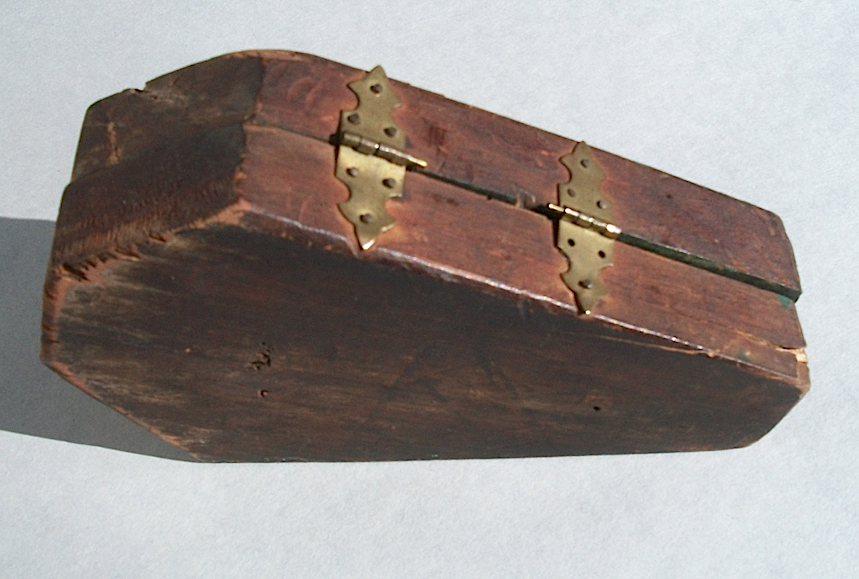 Dull Tool Dim Bulb: Miniature Folk Art Coffin Sarcophagus collection ...