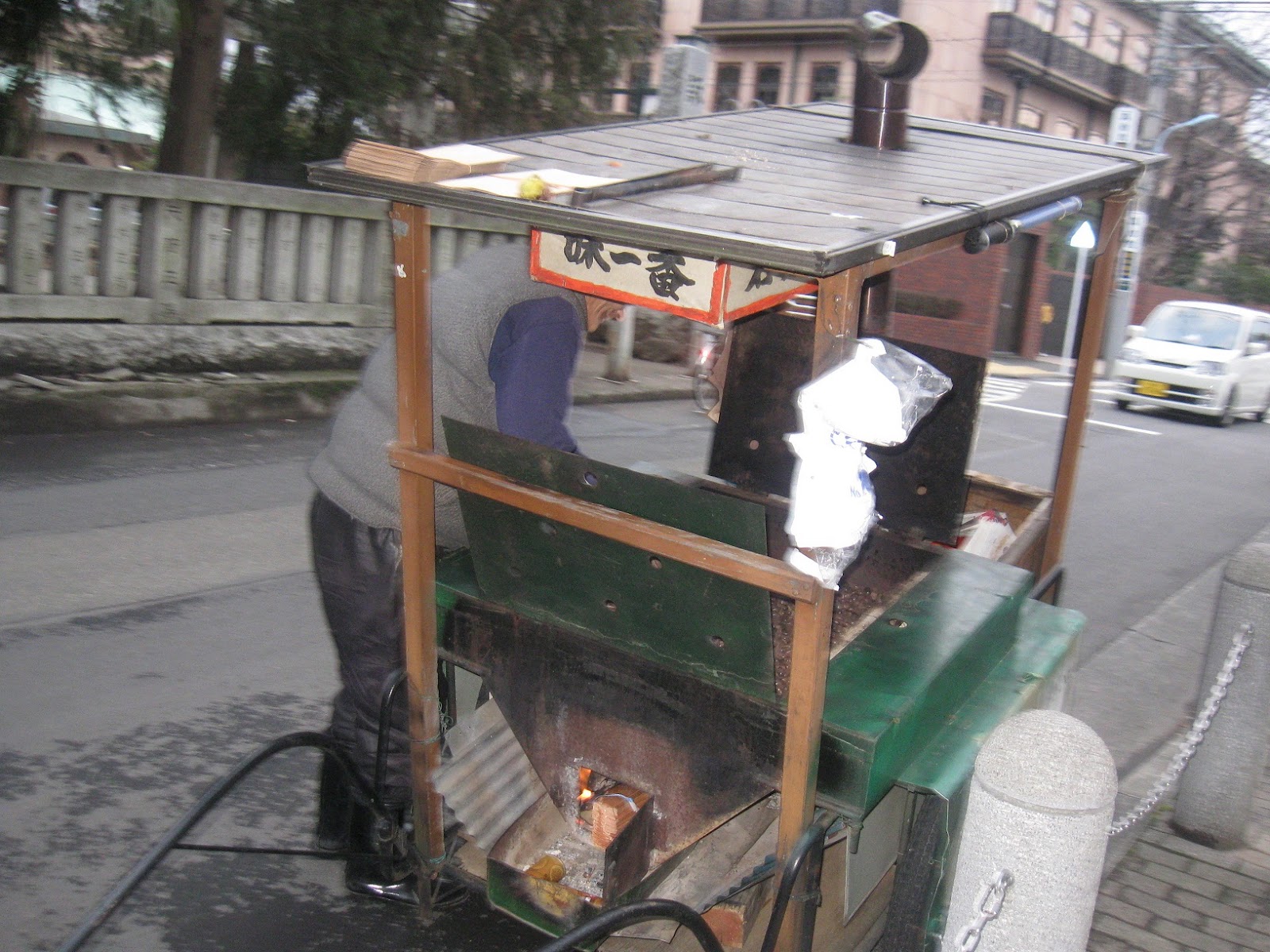 MY REAL JAPAN: Baked Sweet Potatoes(Yaki-Imo 焼き芋）